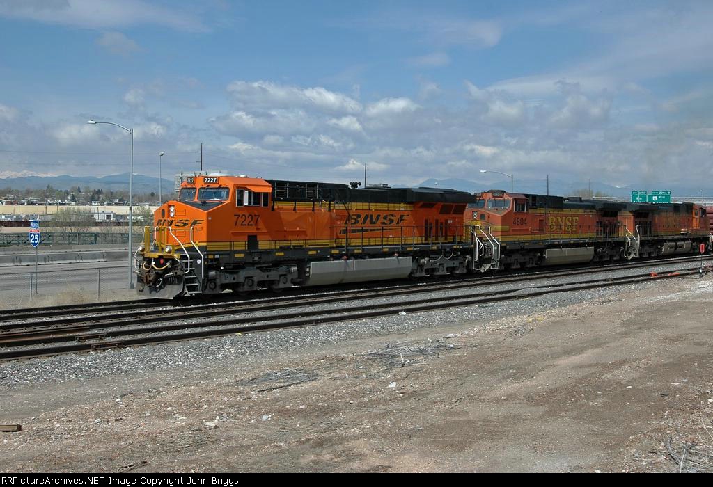 BNSF 7227